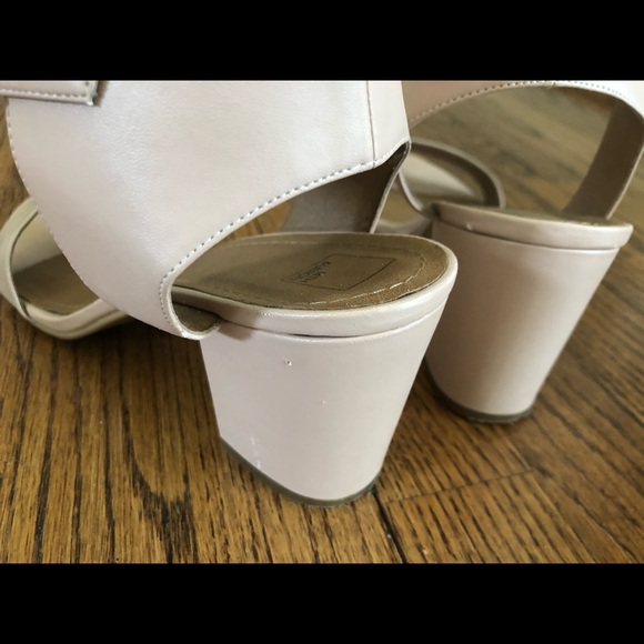 Shoes | Ladies Sandals Skin Tone Size 11 | Poshmark